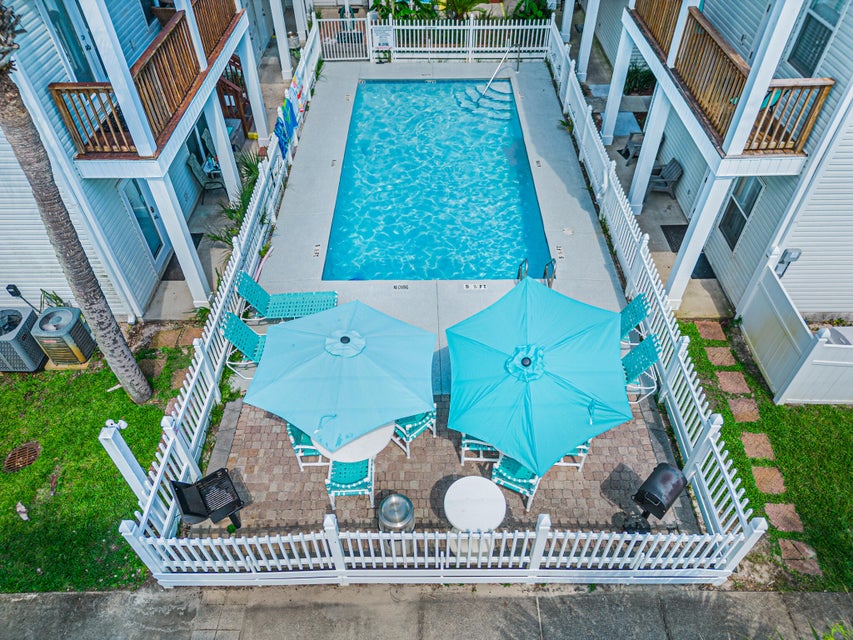 Sunset Cottages 2C "Melrose Place" - Beach Stays Vacations, LLC