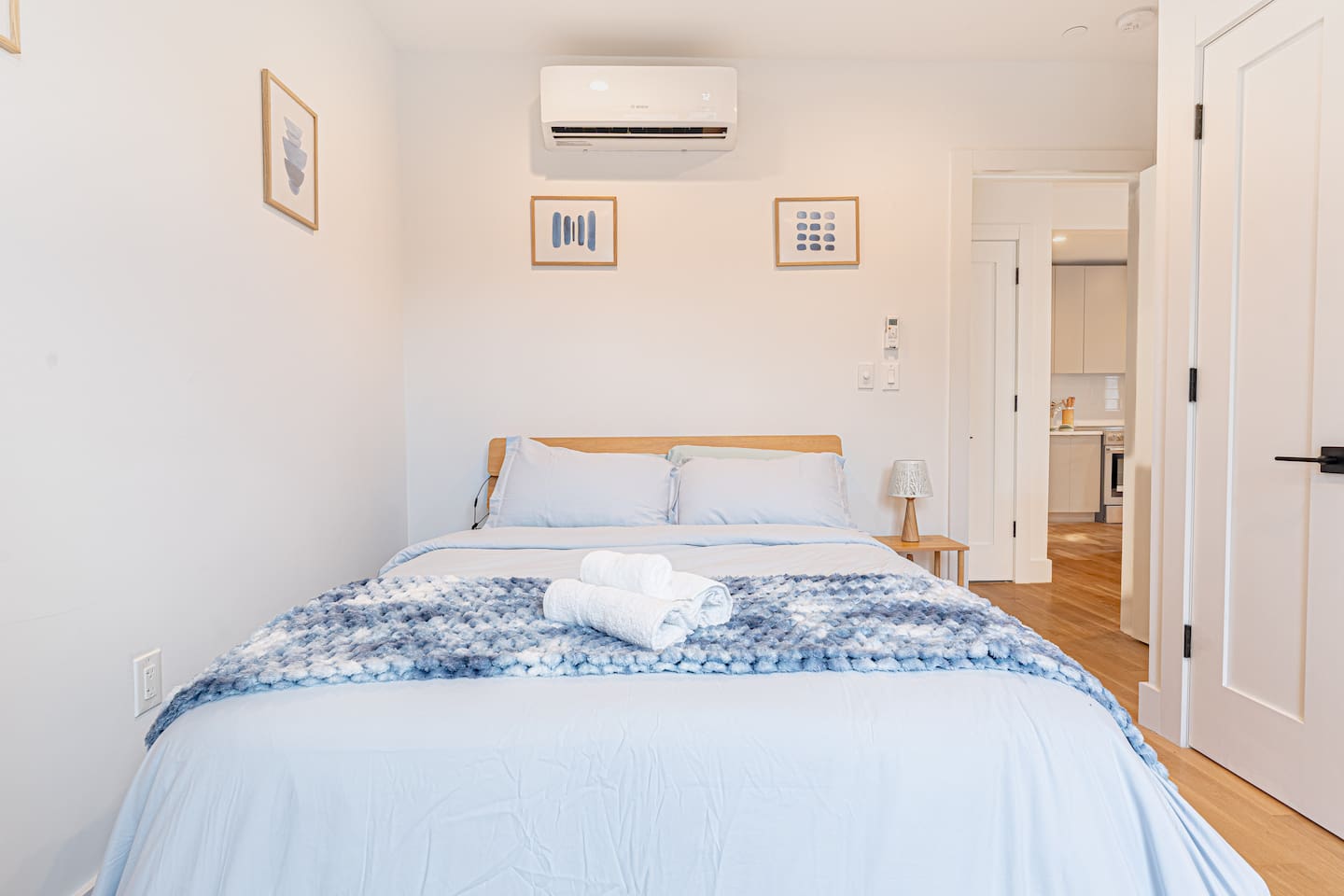 Renovated Apartment W/ Balcony • Near L Train - Brooklyn, NY