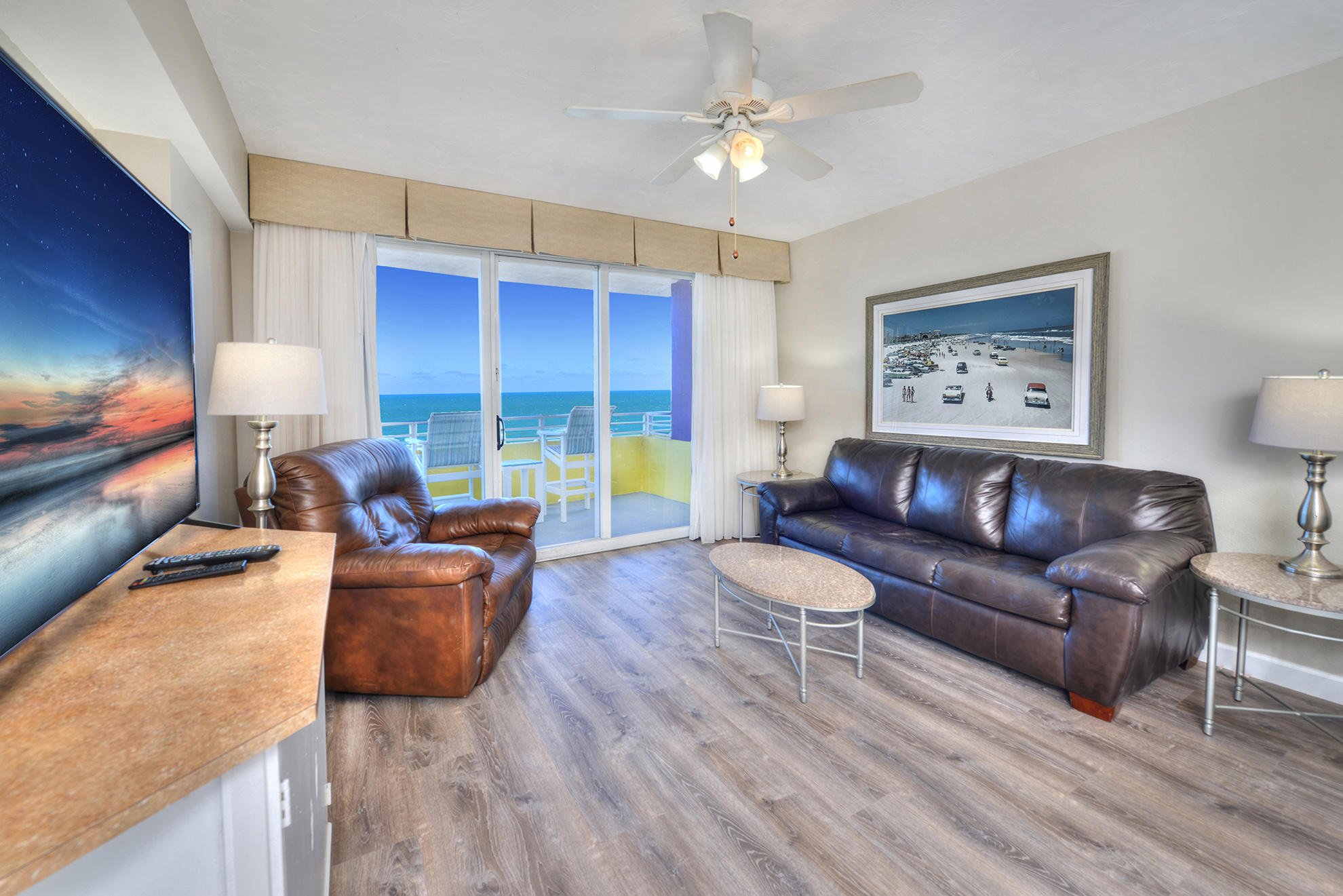 Oceanfront 1br | Sunrise Balcony + Lazy River - Daytona Beach