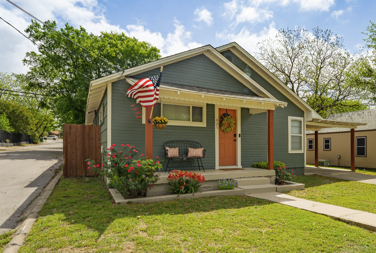 Kid Friendly + 3 Blocks From Decatur Courthouse! - Decatur, TX