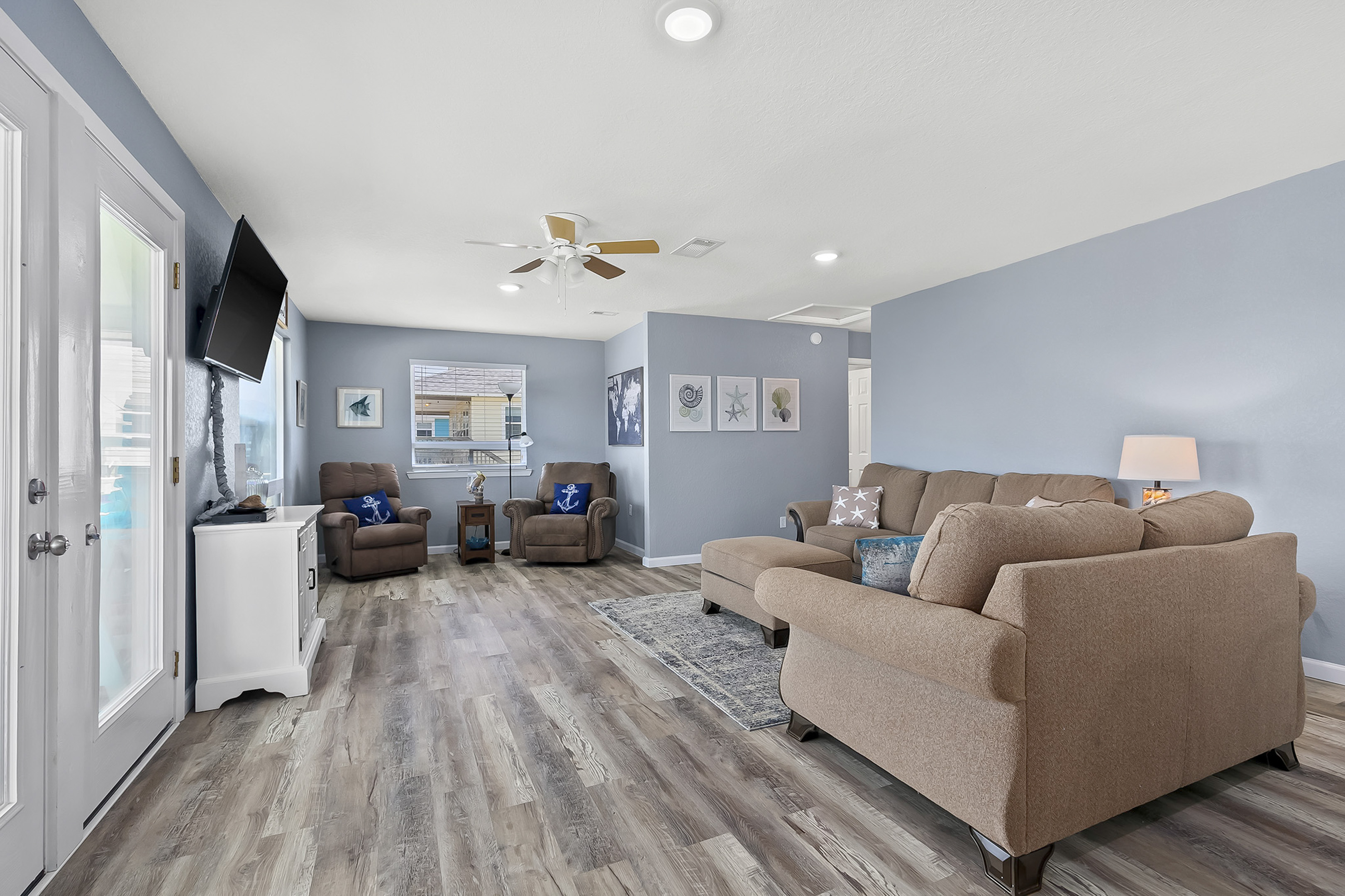 Beach Resort Services