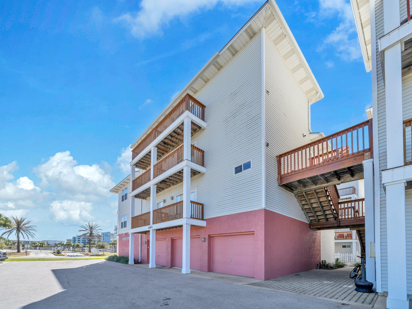 Sunset Cottages 2C "Melrose Place" - Beach Stays Vacations, LLC