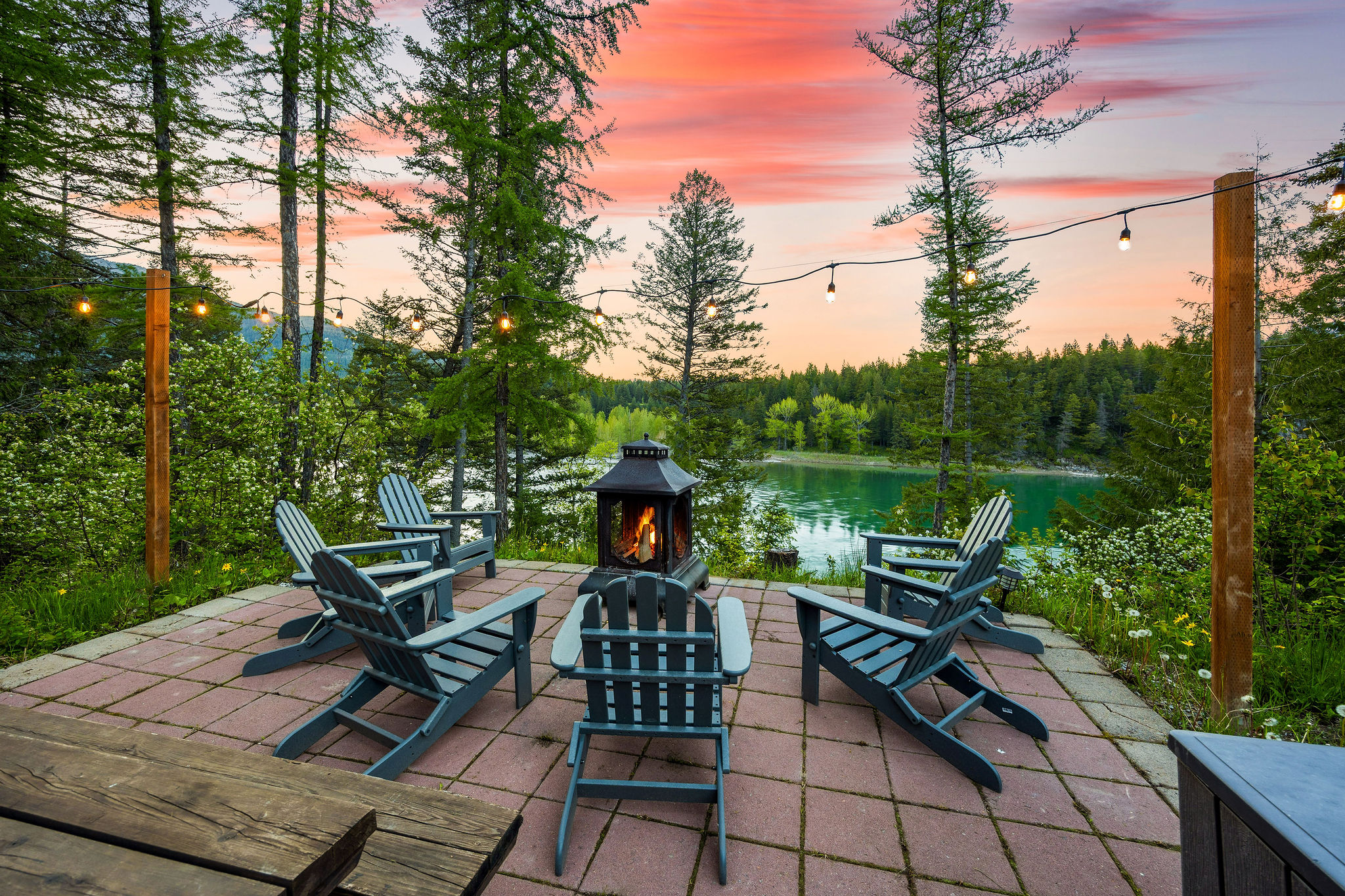Stunning River Views And Hot Tub - Exquisite Mountain Retreat - United States
