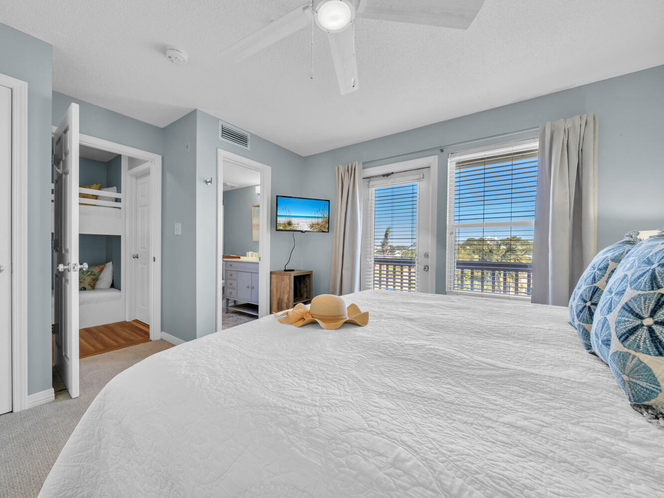 Sunset Cottages 2C "Melrose Place" - Beach Stays Vacations, LLC