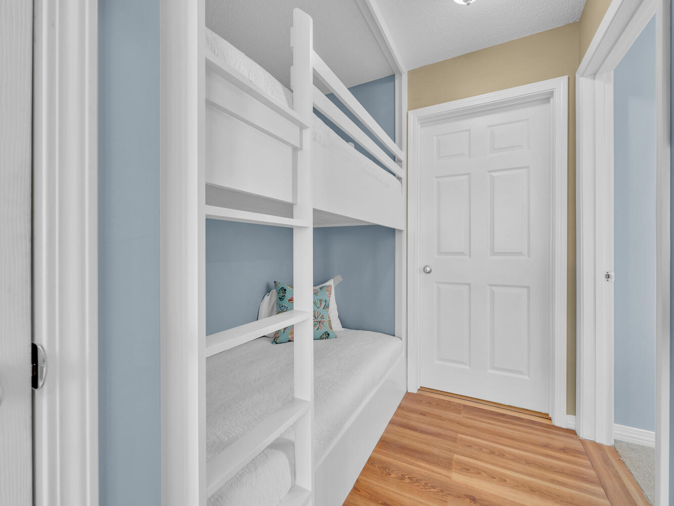 Sunset Cottages 2C "Melrose Place" - Beach Stays Vacations, LLC