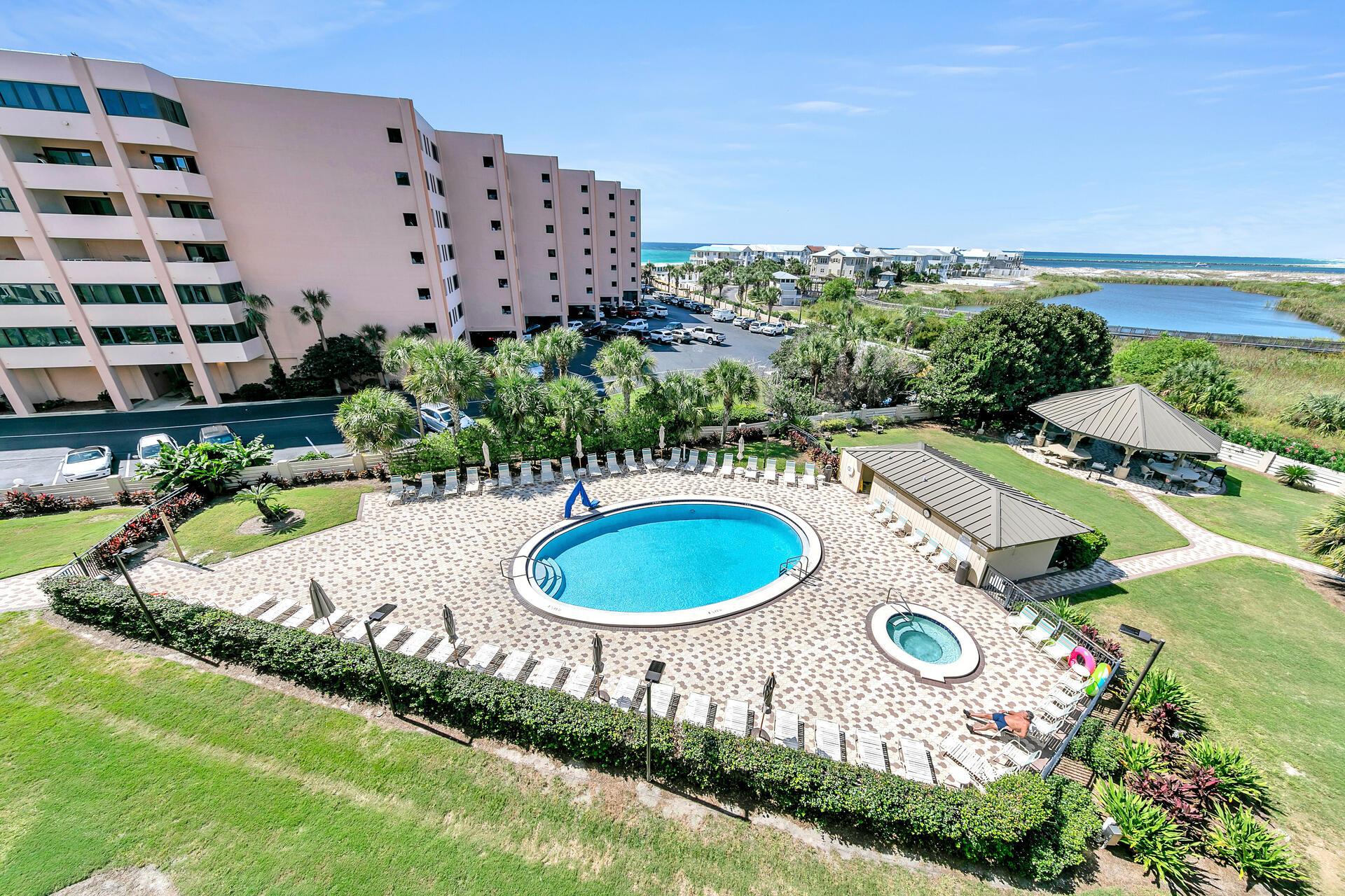 Islander Beach Resort # 513 - "The Beach Retreat" - Beach Stays ...