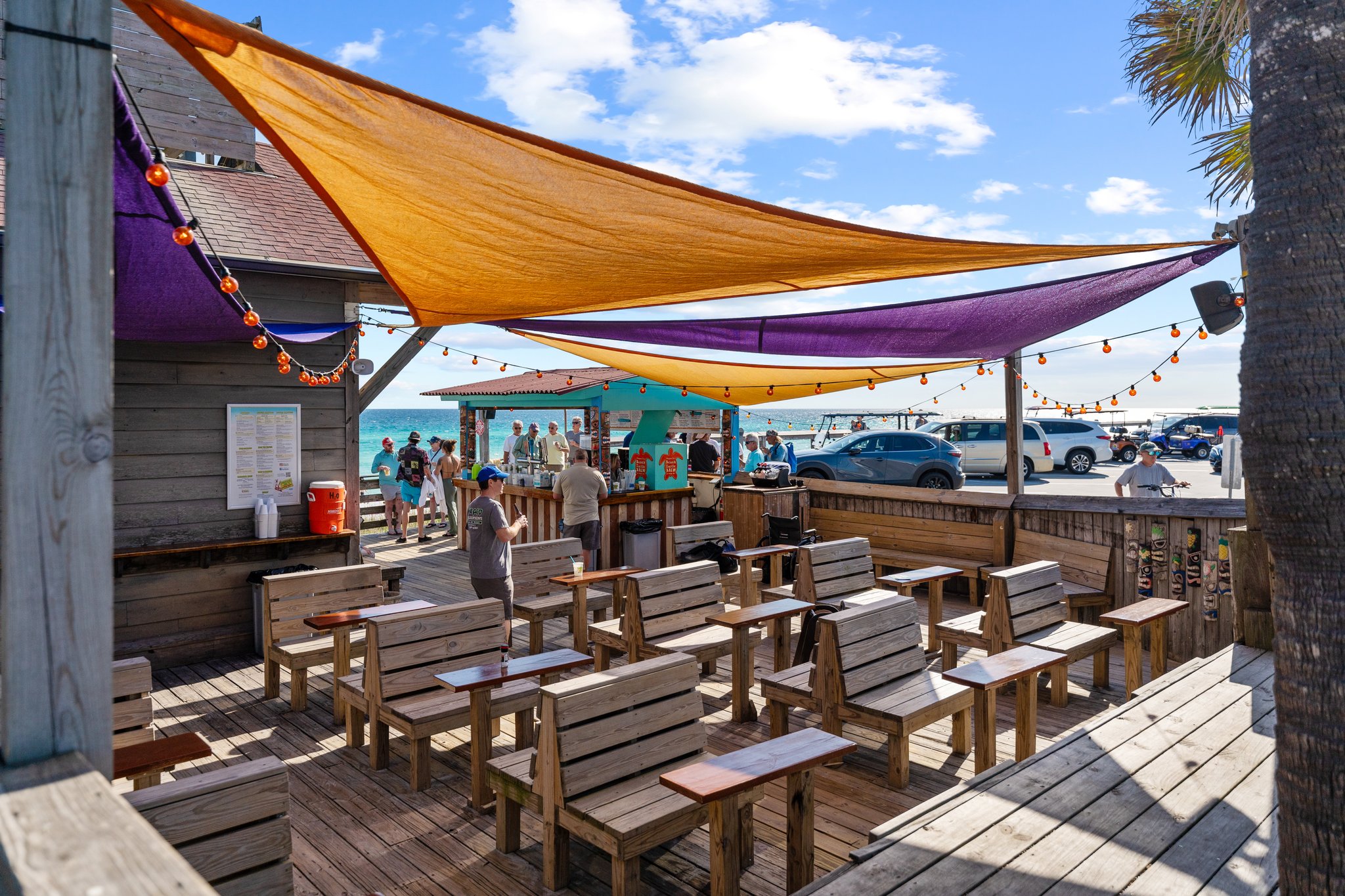 Crystal Village: Walk to Pompano Joe's - Coastline