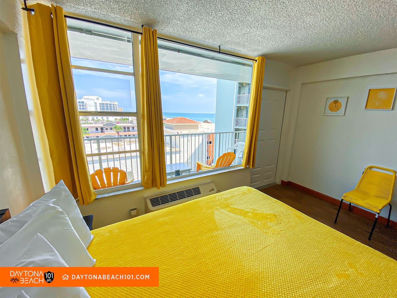 Salty Air, Happy Vibes! Daytona Brighthappy Studio - Daytona Beach, FL