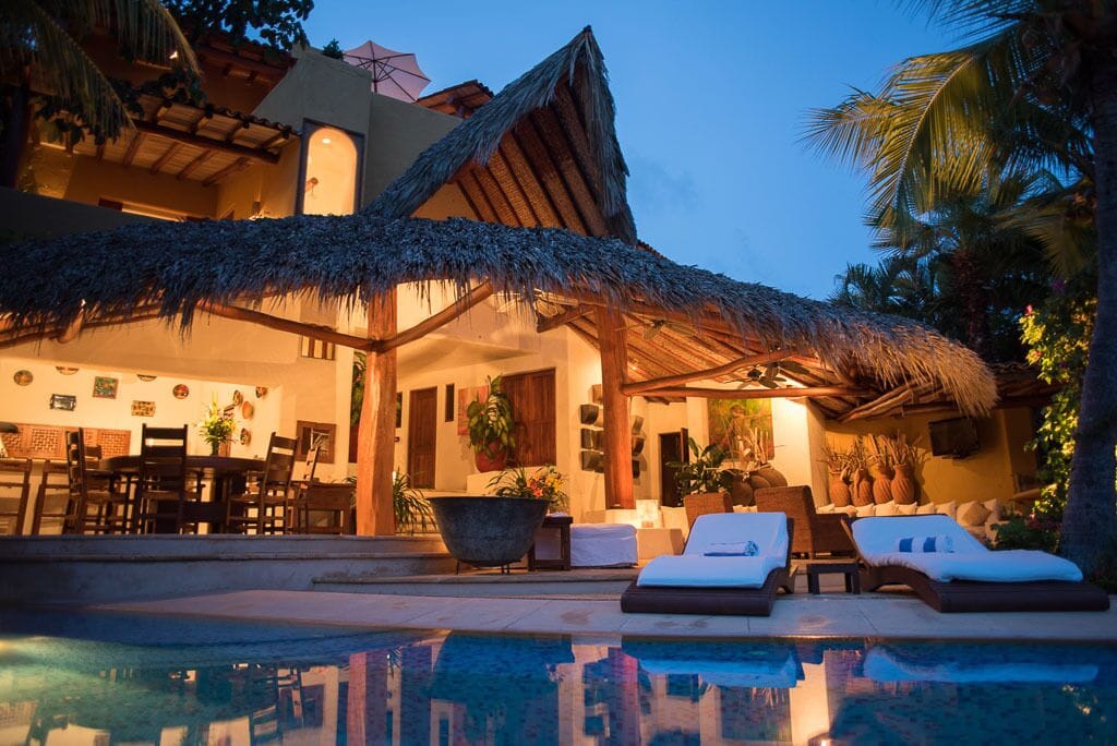 Villa Encantada At Pacific Vacation | Staypv Oceanfront Luxury With Staff - Zihuatanejo