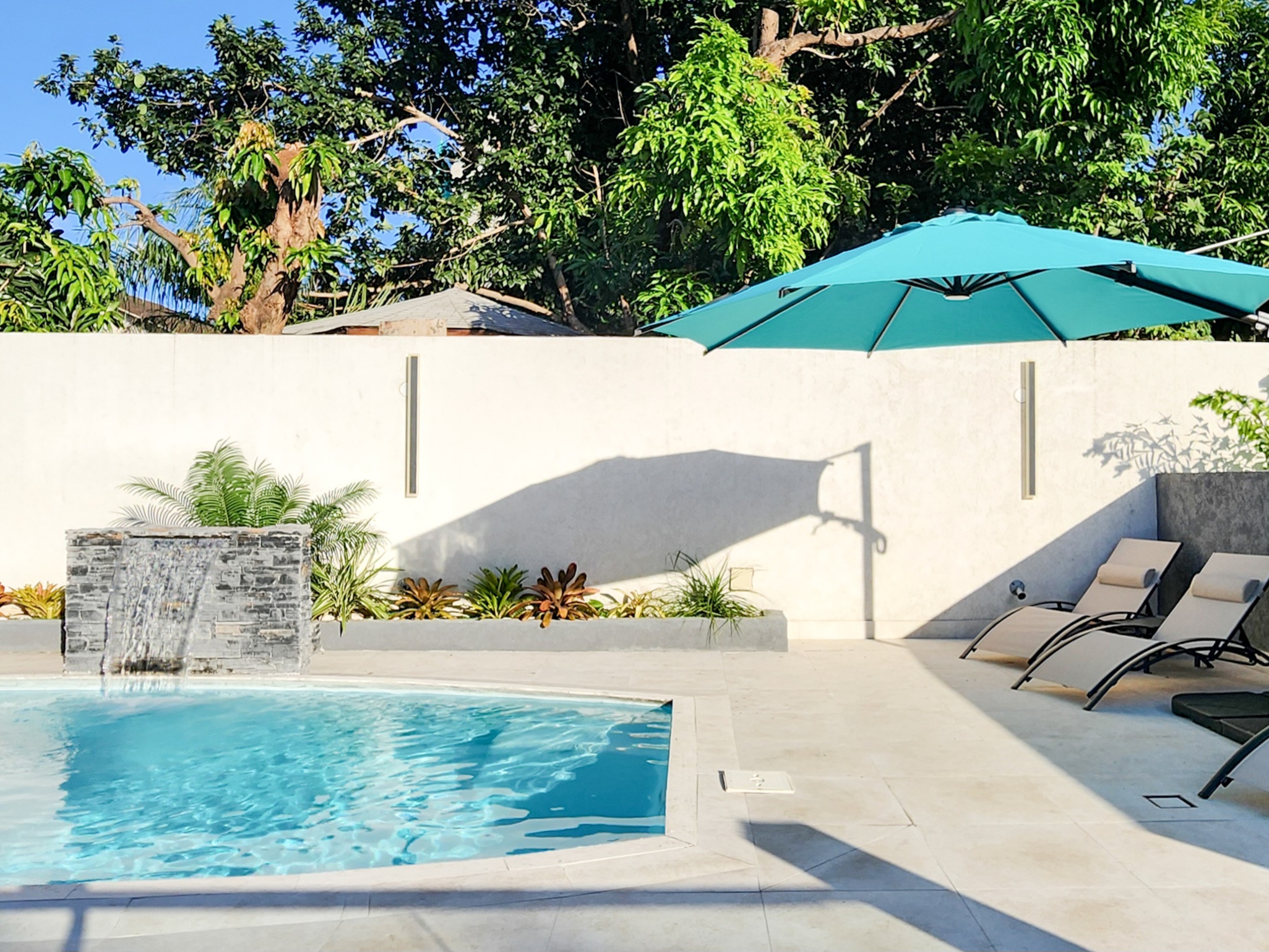 2B/R w/pool-Unit 3 @ Terrace Eight - SOS Homes