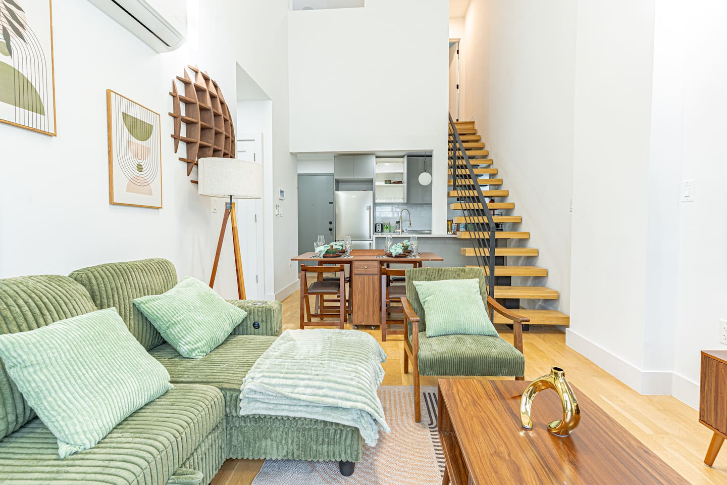 Charming Spacious Penthouse+patio&washer/dryer - New York City