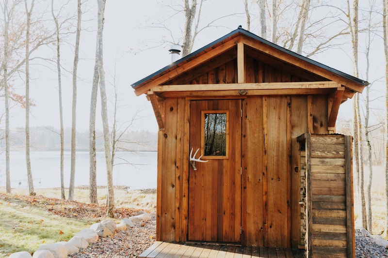 The Northern Nerd’s Winter Stay at Cattail Chalet: Photos + 5-Star Review - O'Connell Cabin Co.