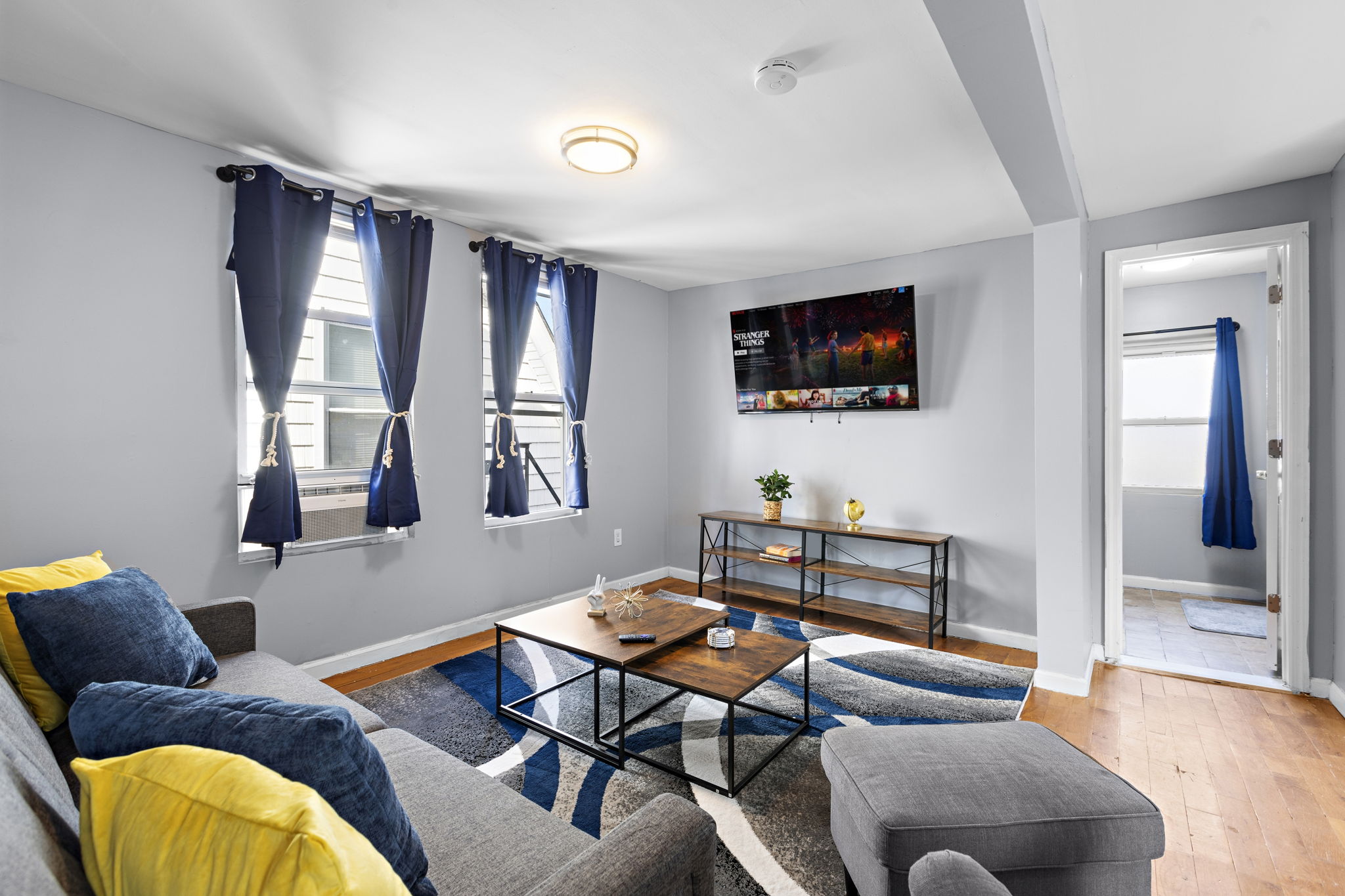 Cozy Kitchen And Fast Wi-fi - Charming Urban Escape - New York