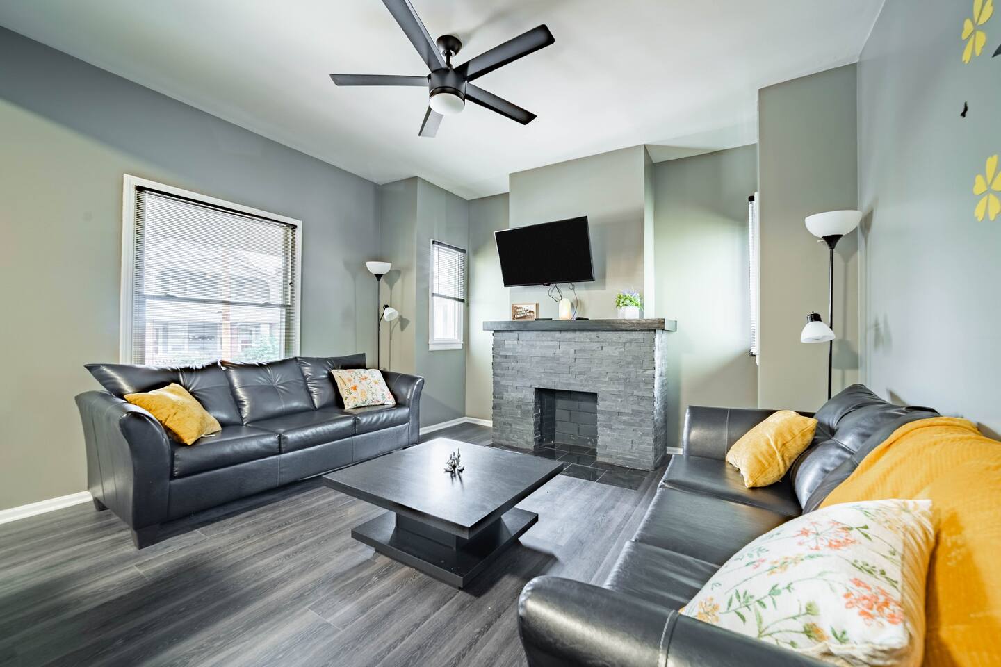 Cozy Haven Near Authentic Italian Dining And Culture - Charming Escape - Cleveland, OH