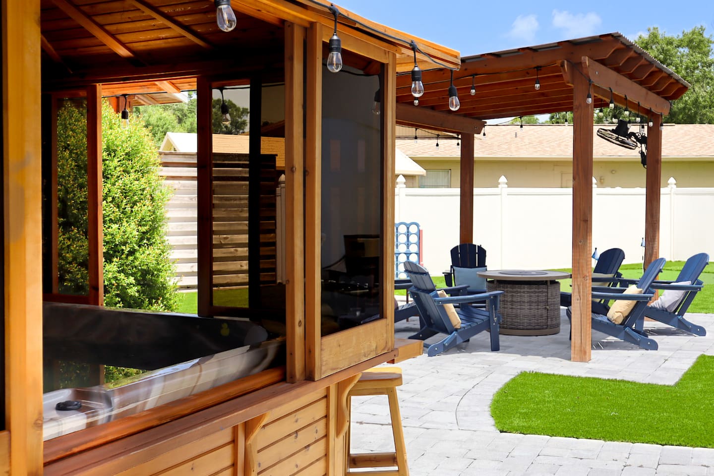 Villa 5 Bed With Saltwater Heated Pool & Jacuzzi - Tampa, FL