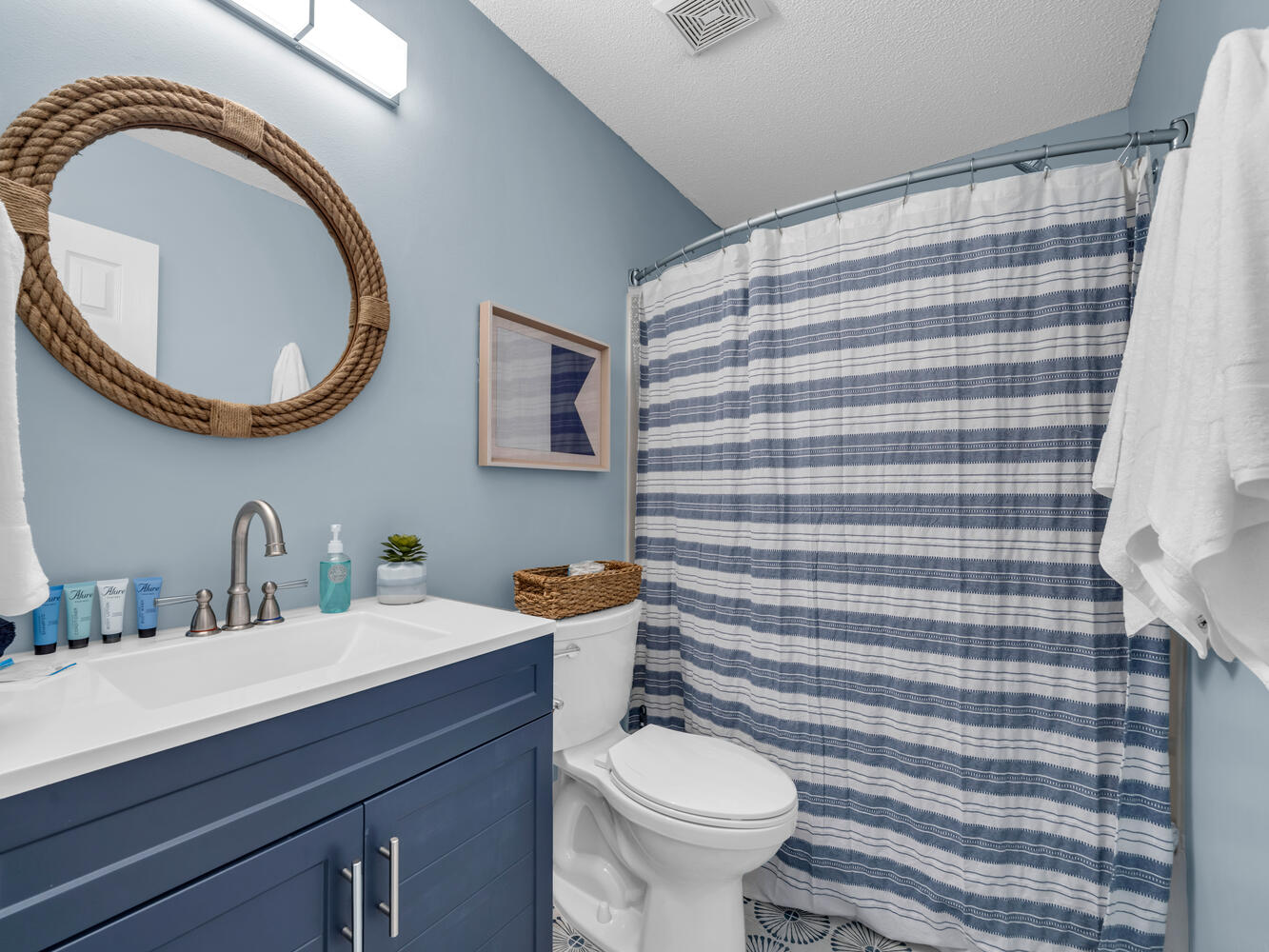 Sunset Cottages 2C "Melrose Place" - Beach Stays Vacations, LLC