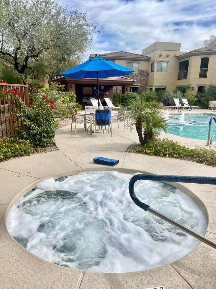 Stunning 2Br/1.5Ba N Scottsdale Cozy Lux*Heated Pool*Hot Tub*Grills*A ...