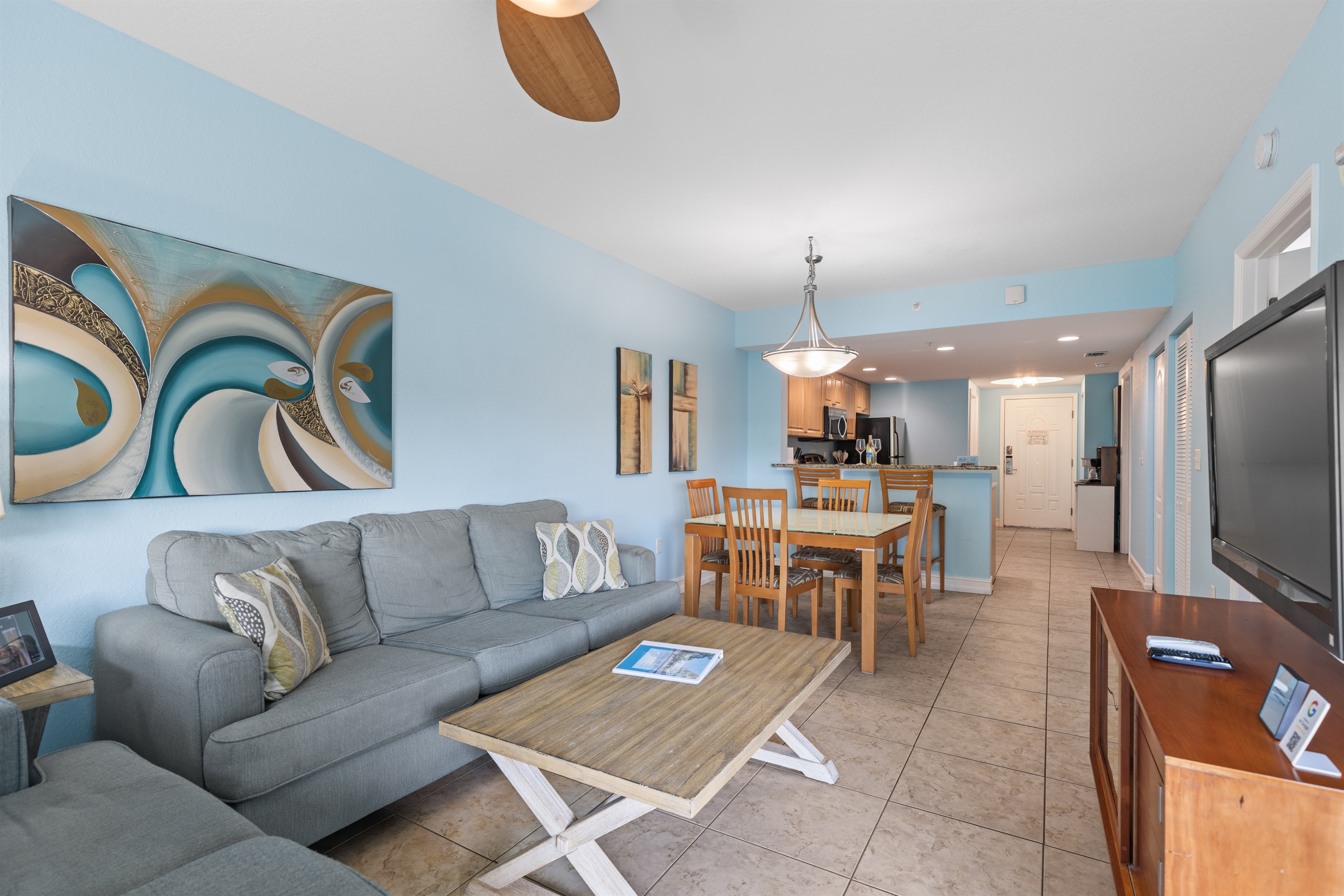 Steps To Beach • Pool & Hot Tub • Free Beach Gear - Treasure Island, FL