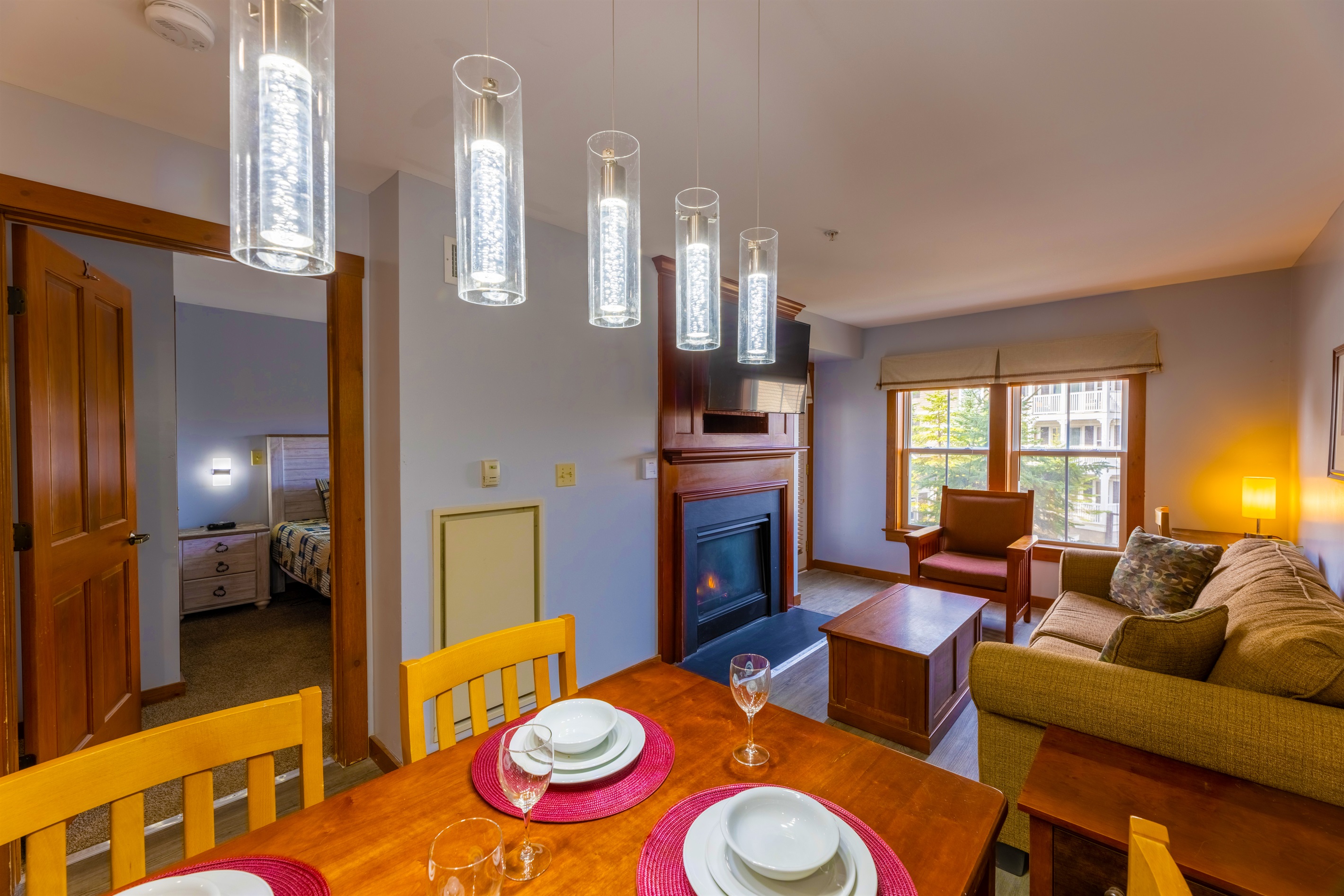 Pool-view King | Ski-in/out | Village Center | Sleeps 5 - Snowshoe, WV