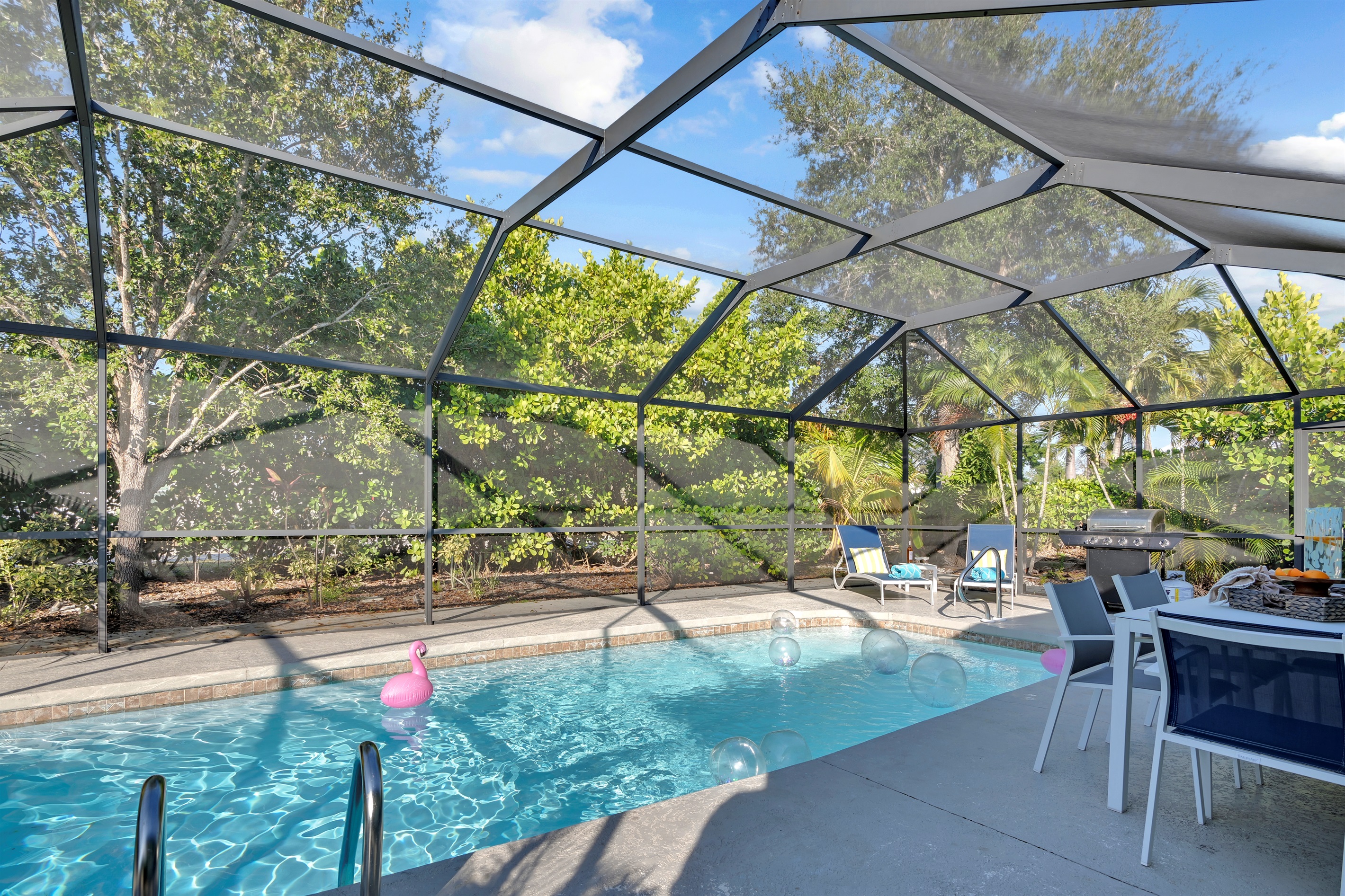 Bonita | Heated Pool | Walk To Beach & Dining - Bonita Springs, FL