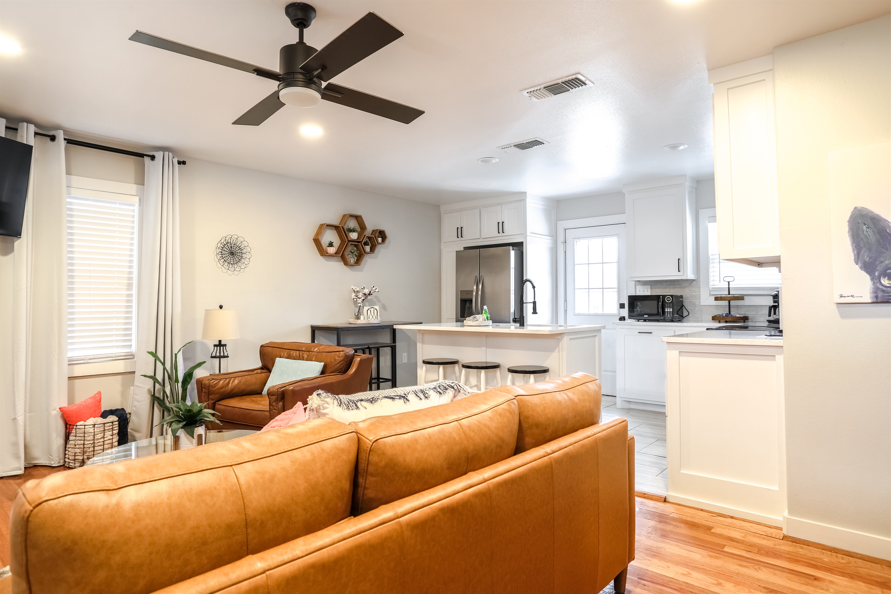 Coral Cottage in Medical District - Short Term Rentals Homes in Lubbock ...