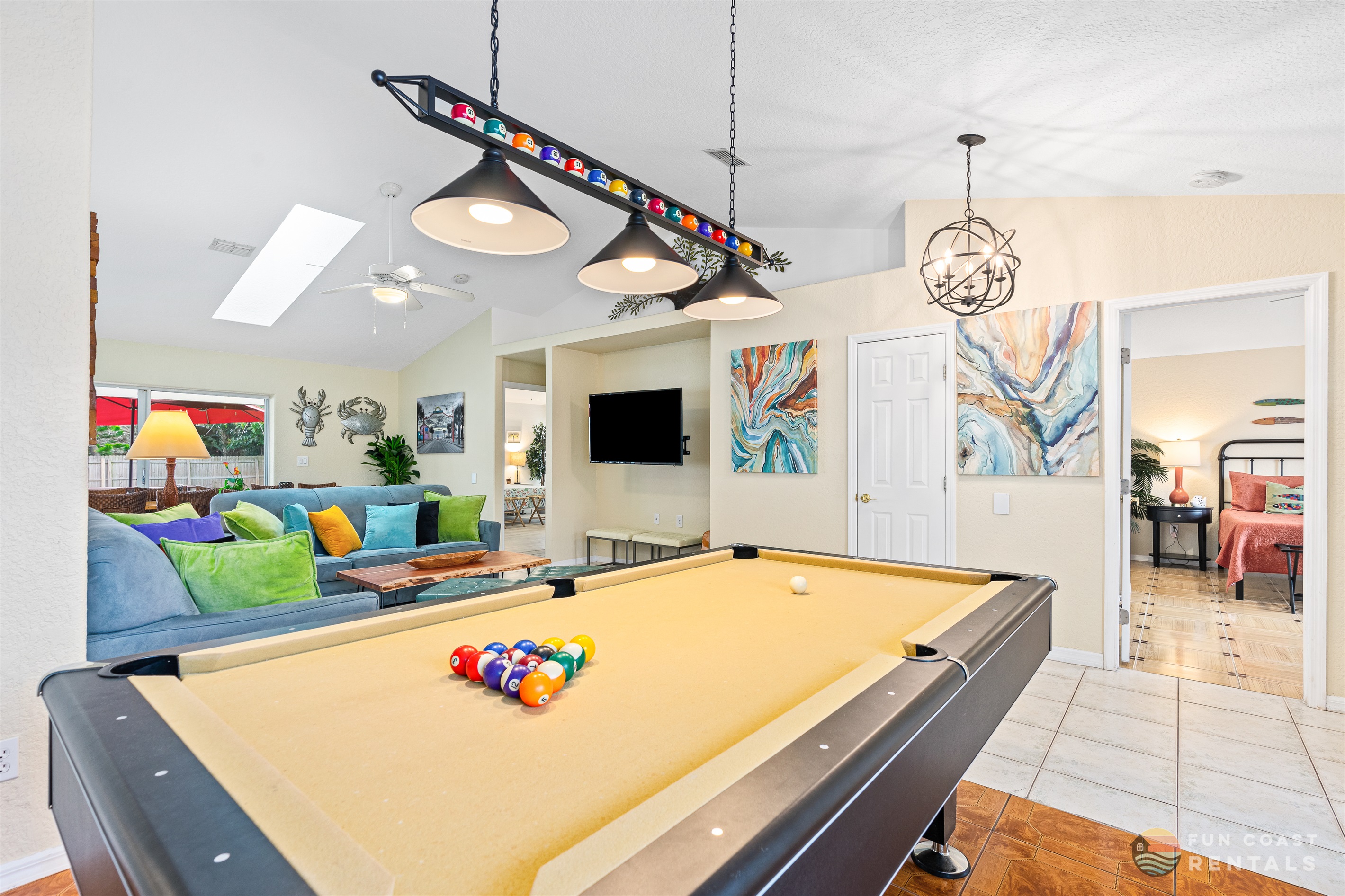 Ping Pong, Pool Table And Private Yard - Spacious Charming Retreat - New Smyrna Beach, FL