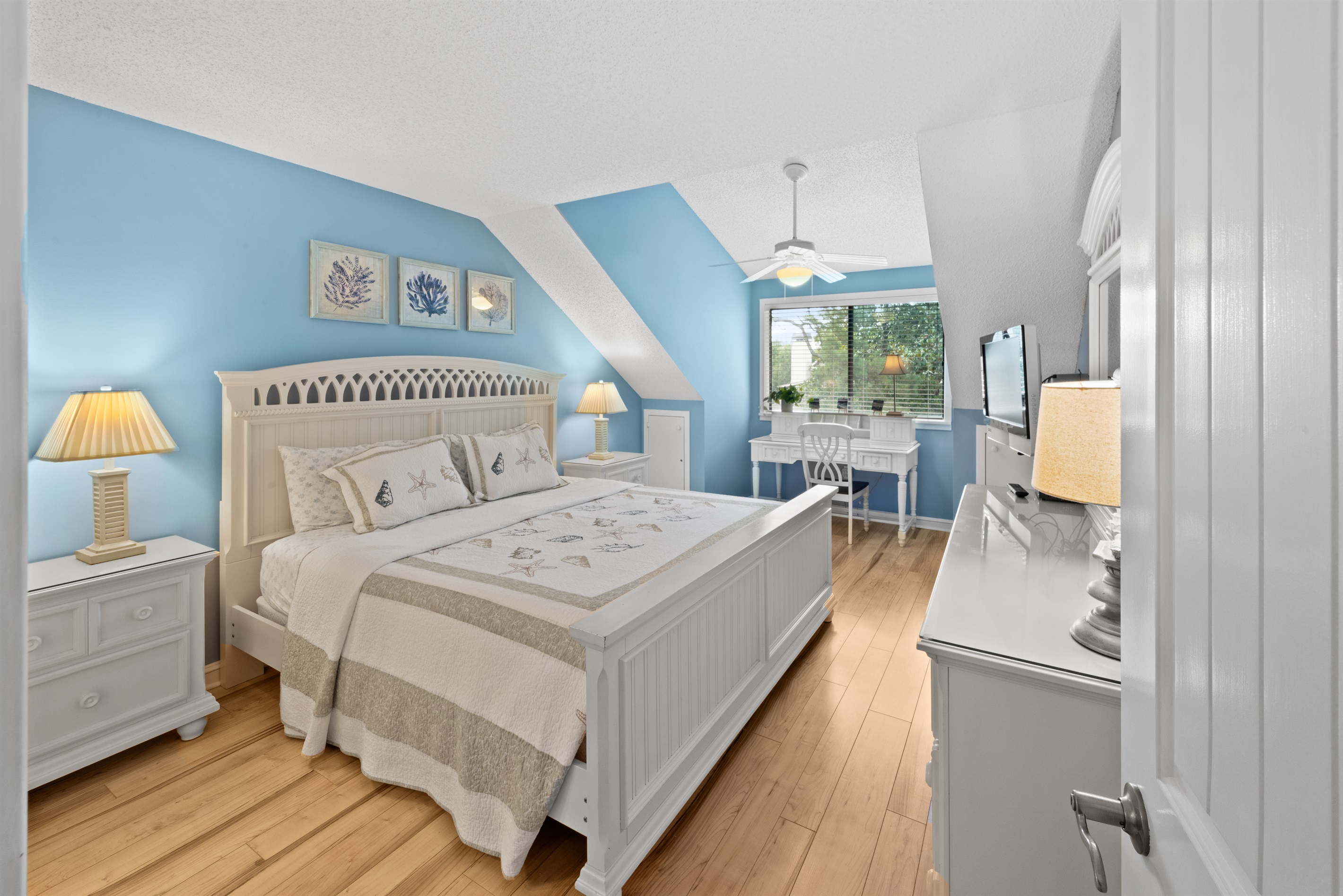 B2 Vacations - B2 Vacations