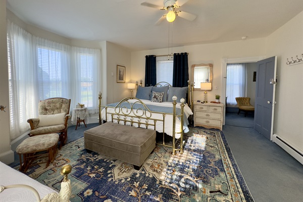 Victorian Inn - Victorian Inn