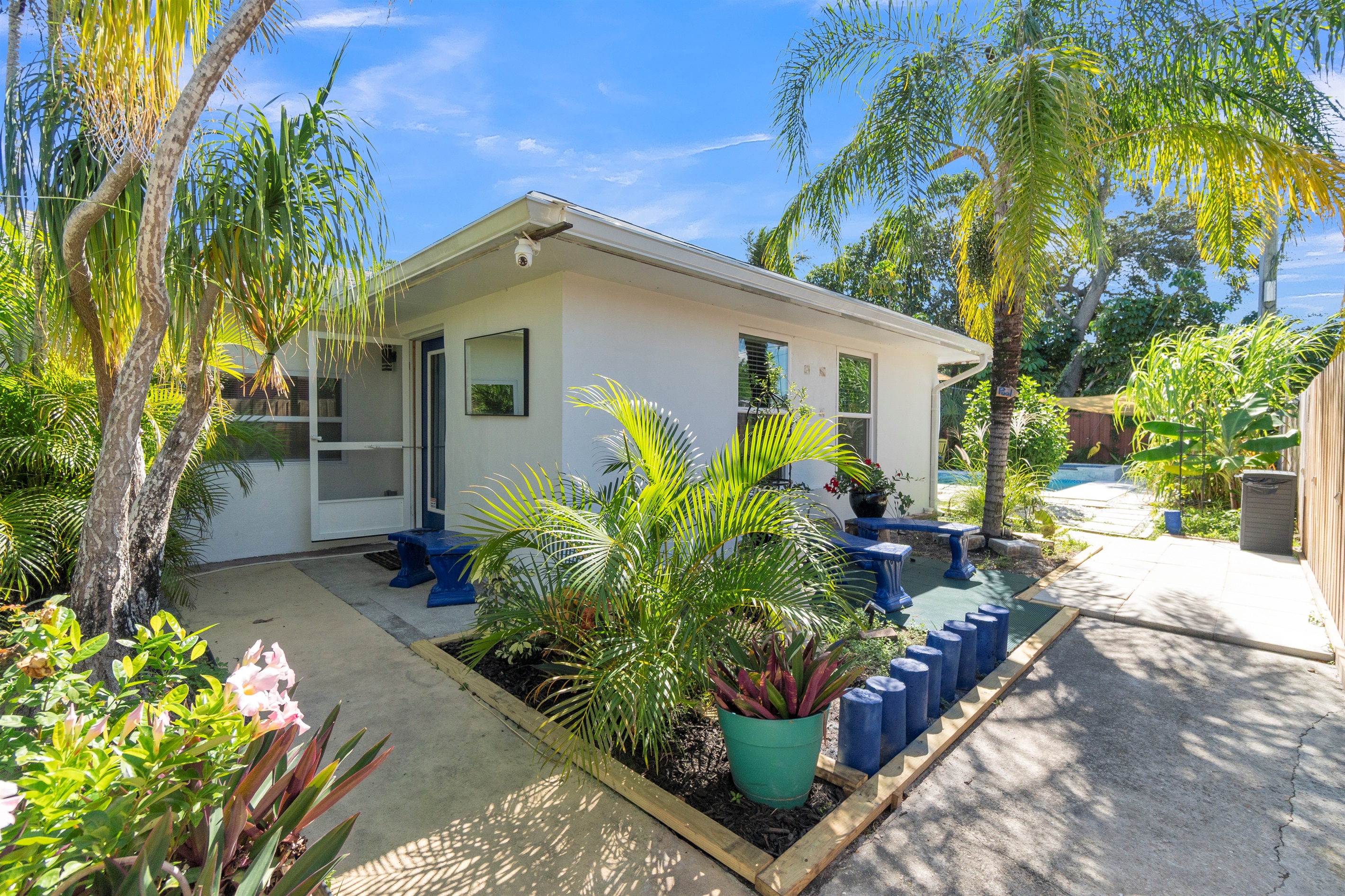 Queen Oasis at Blue Lizard - Blue Lizard Guesthouse & Spa