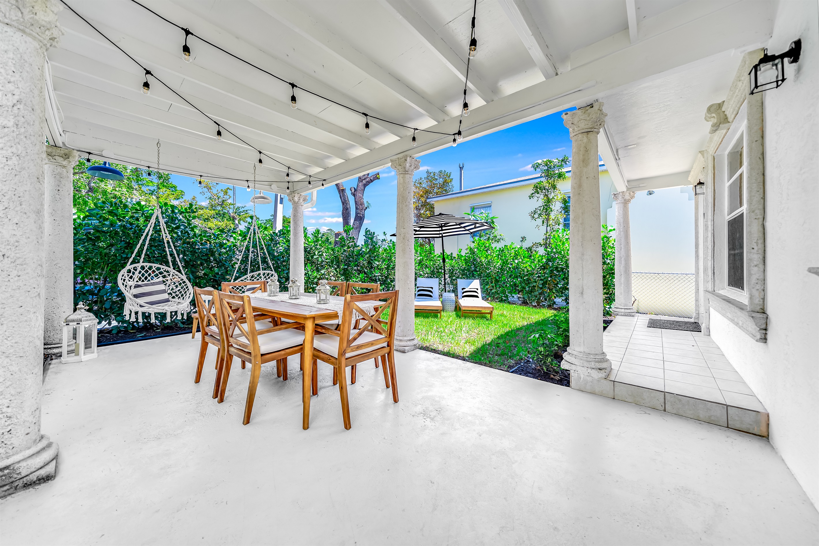 Quietness in Best Location - Upgraded House Sleeps 6 - Palm Wave Stays