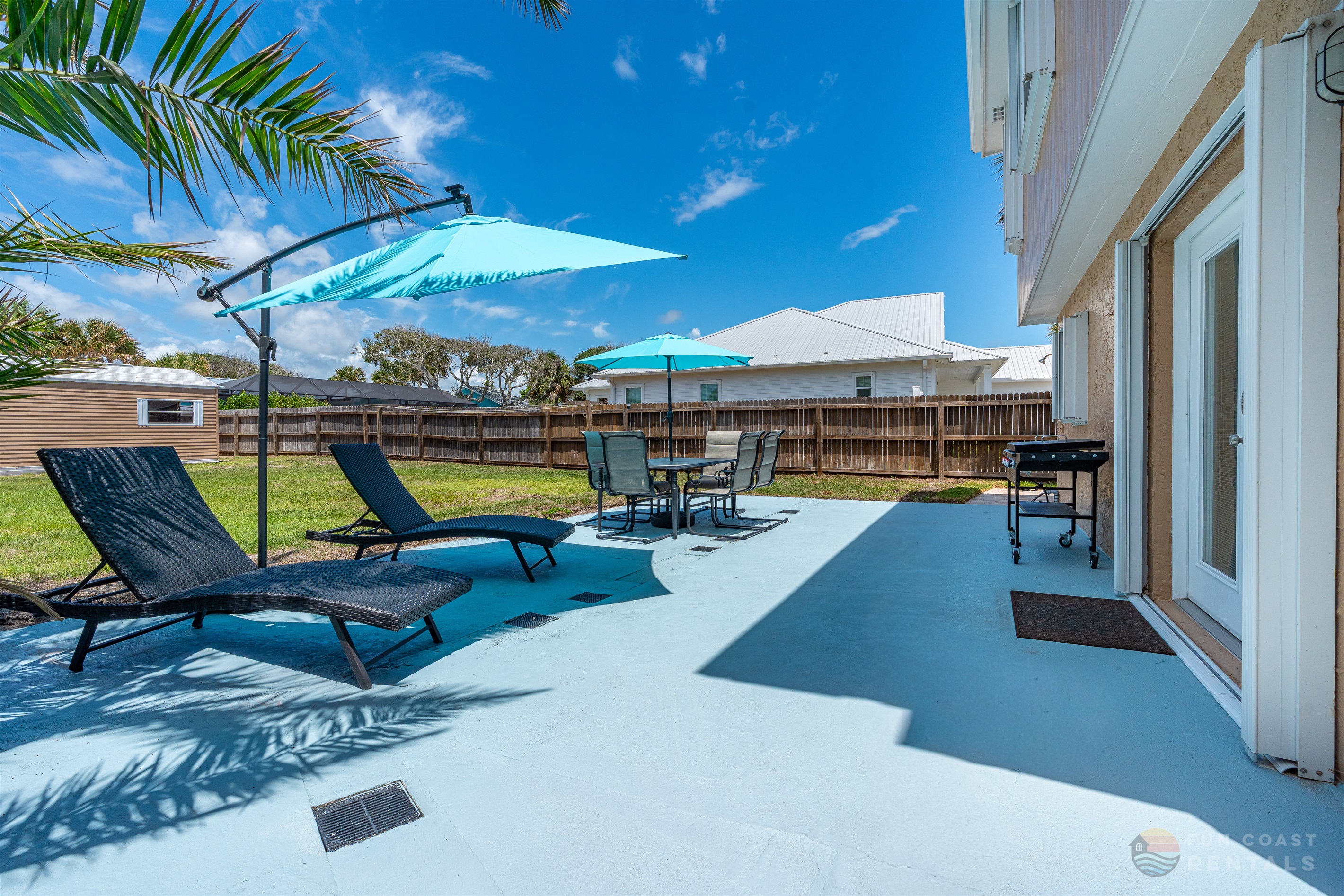 New! Dog Friendly Steps From The Ocean! Big Beach House With Private Yard! - New Smyrna Beach, FL