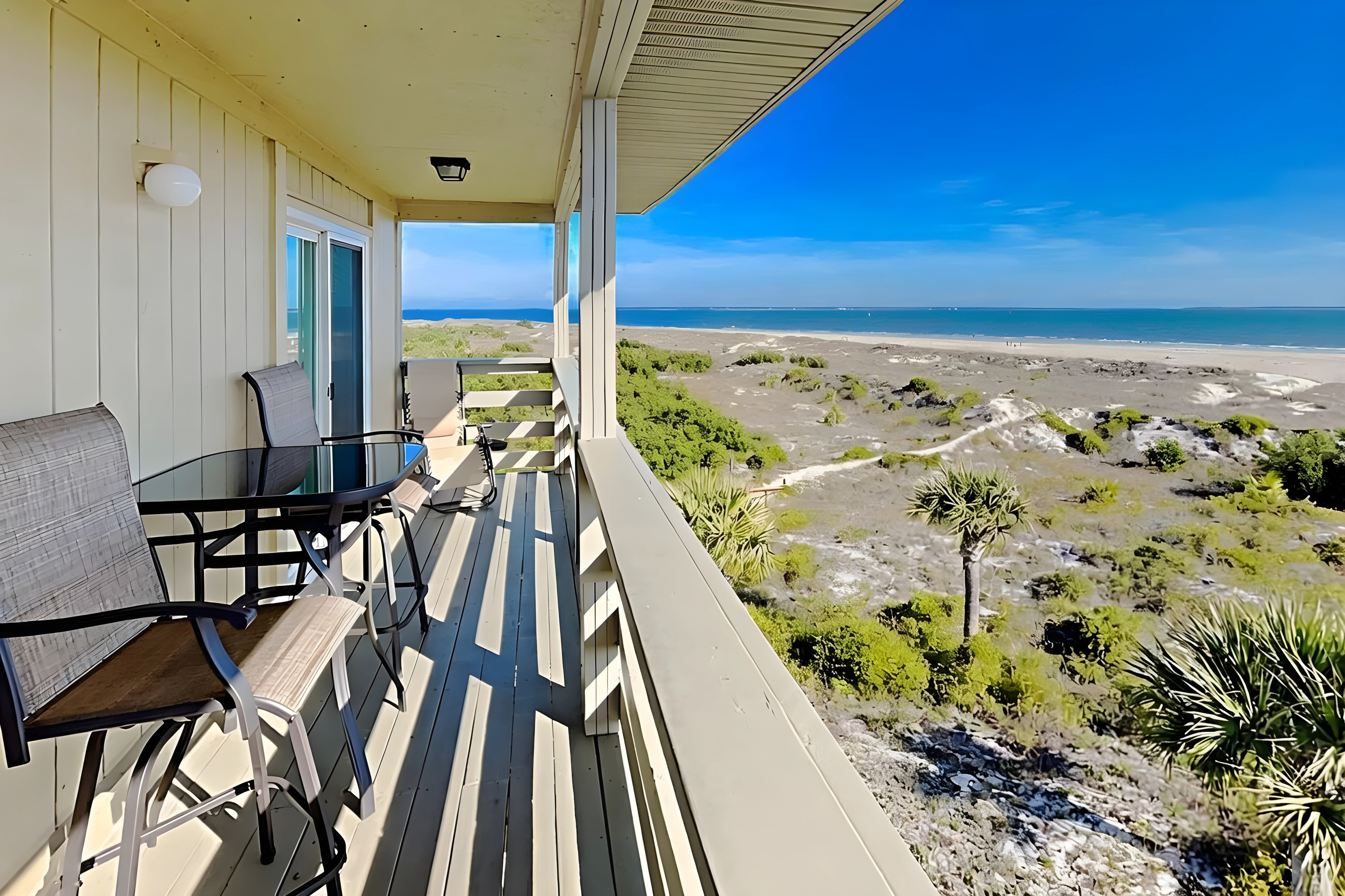 270° Beachfront View | Top Floor Corner Oasis - Tybee Island, GA