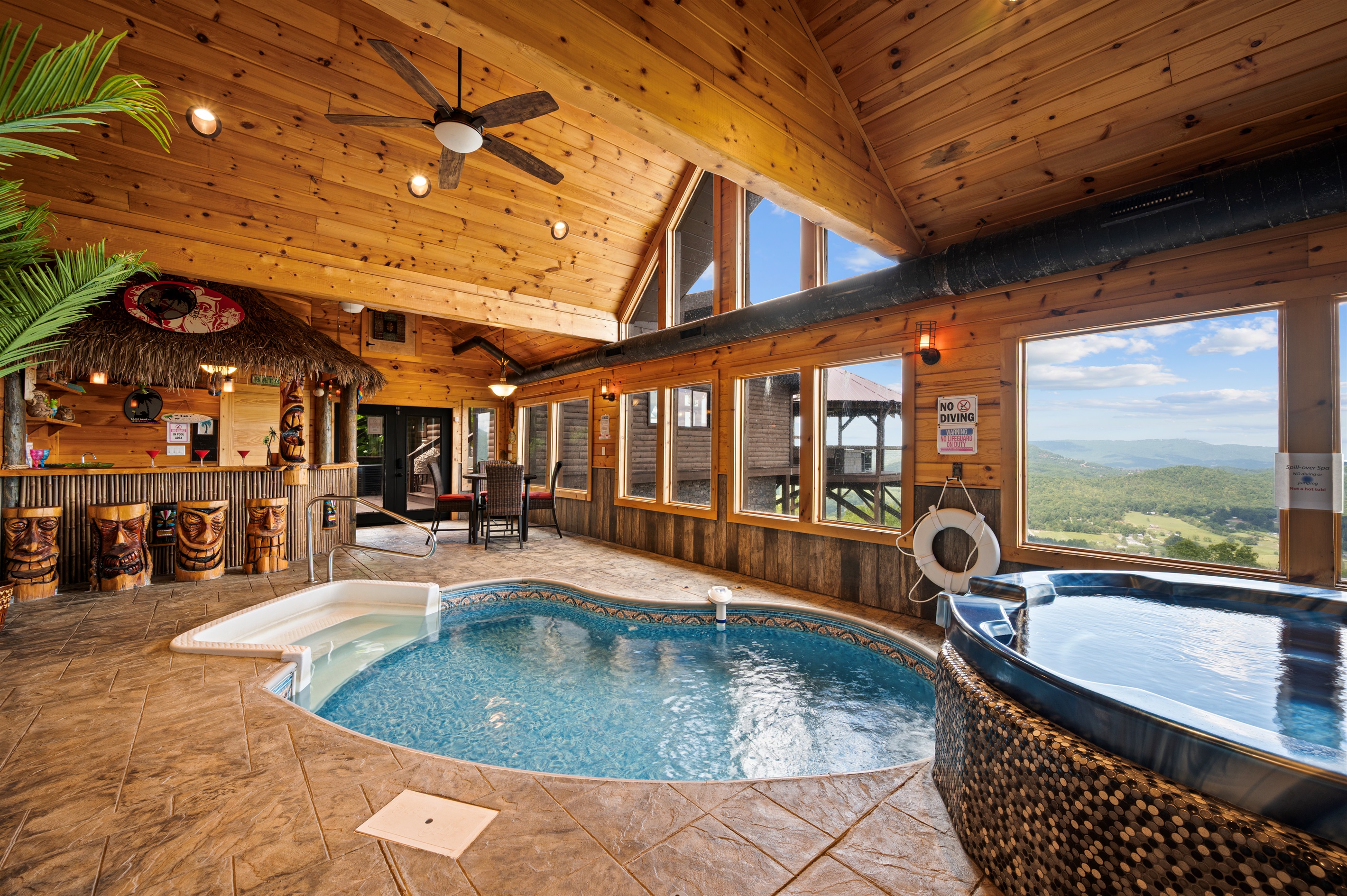 7,000 Sqft Lodge | Indoor Pool, Home Theater, Pub + Mountain Views - Tennessee