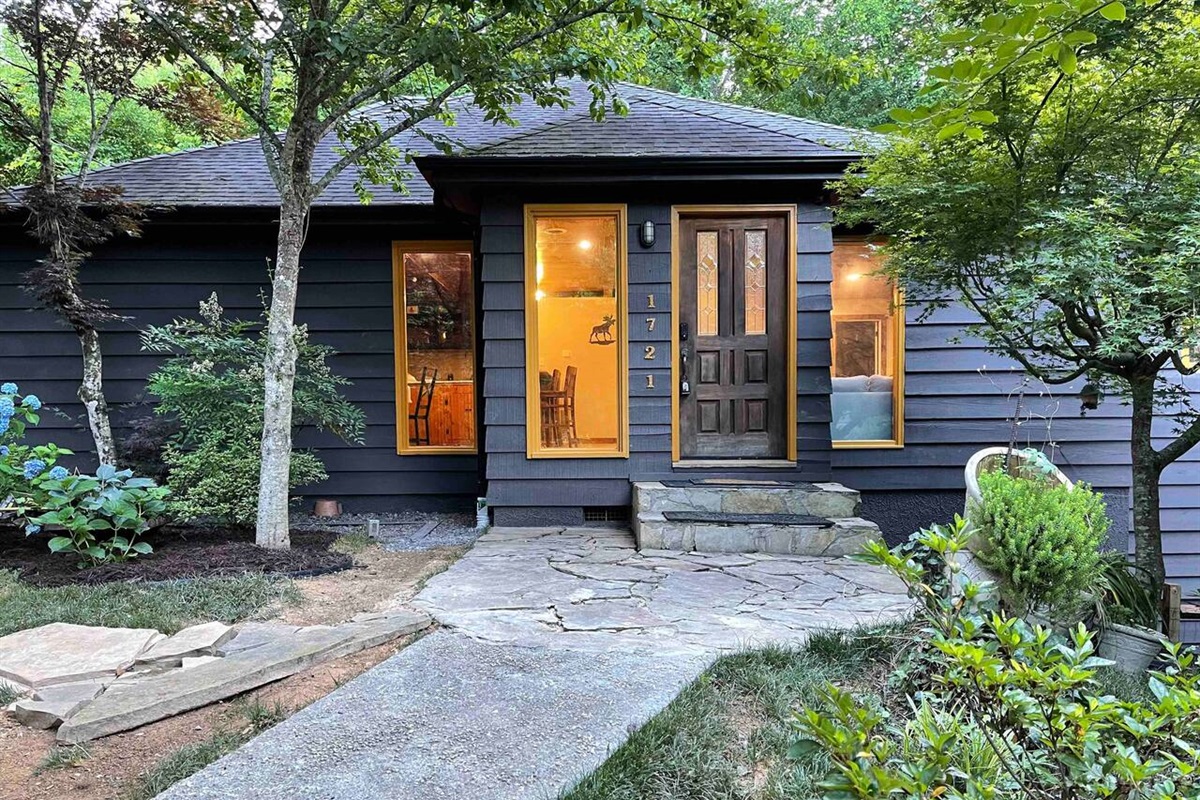 Smoky Bear BnB - Nirvana Luxury Getaways