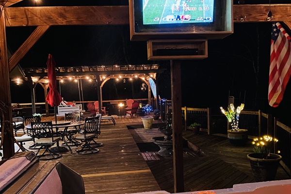 Photos - Lake Views on Caney Lake