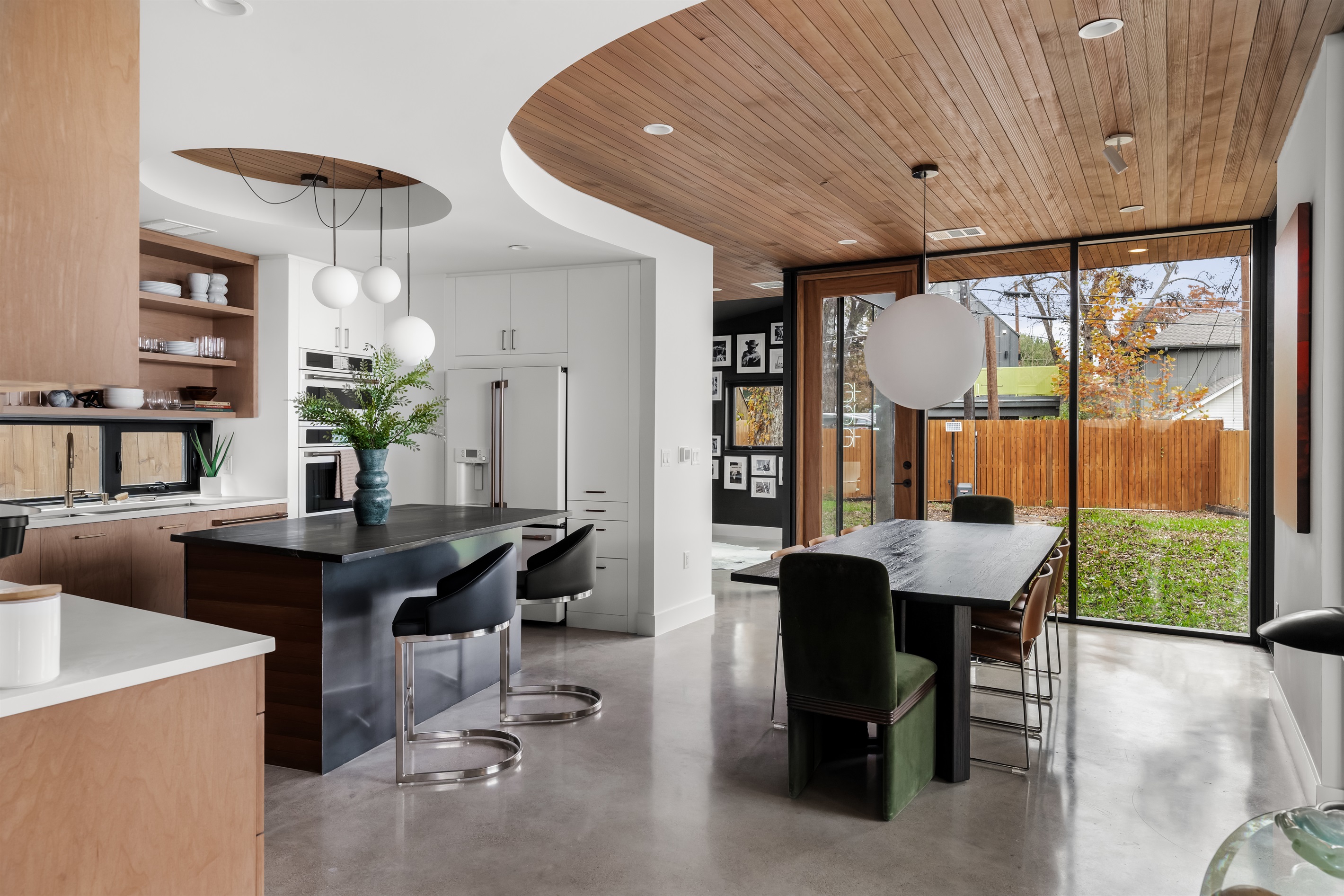 Modern Architecture | Rooftop Terrace | Hammock - Five Star Vacation ...