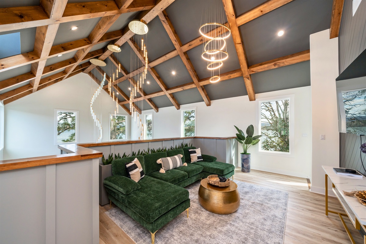 Emerald Point - Overnight Digs