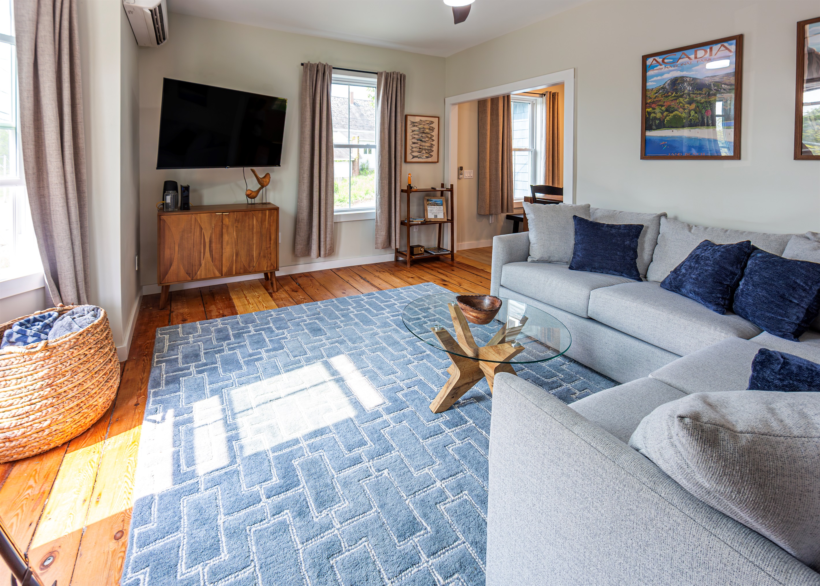 7 Minutes To Acadia, Steps From Town, Harbor Views & Air Conditioning - Bar Harbor, ME