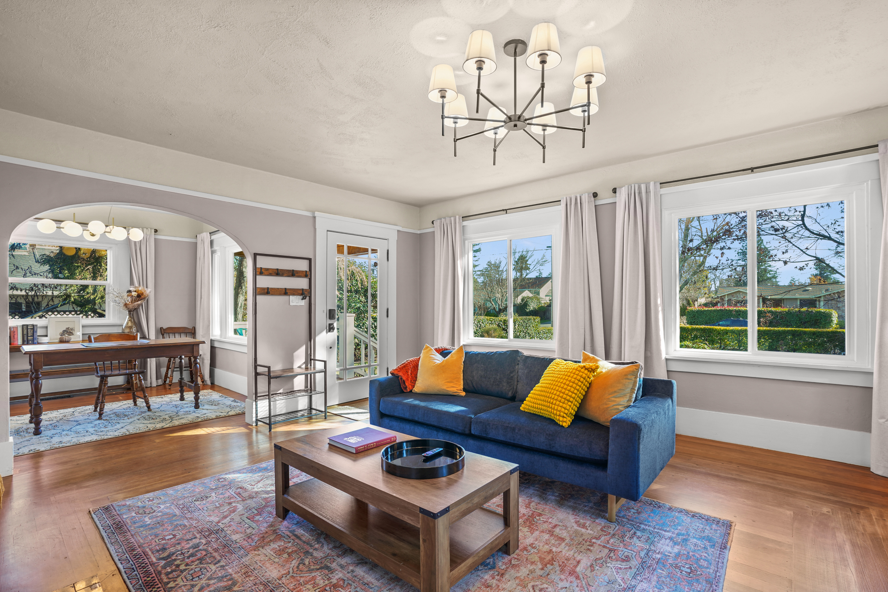 Charming Napa Farmhouse Getaway – 4br/2ba - Napa Valley, CA
