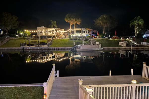 The Best RV Resort in Florida - River Ranch Sites 435,377,364,311&132