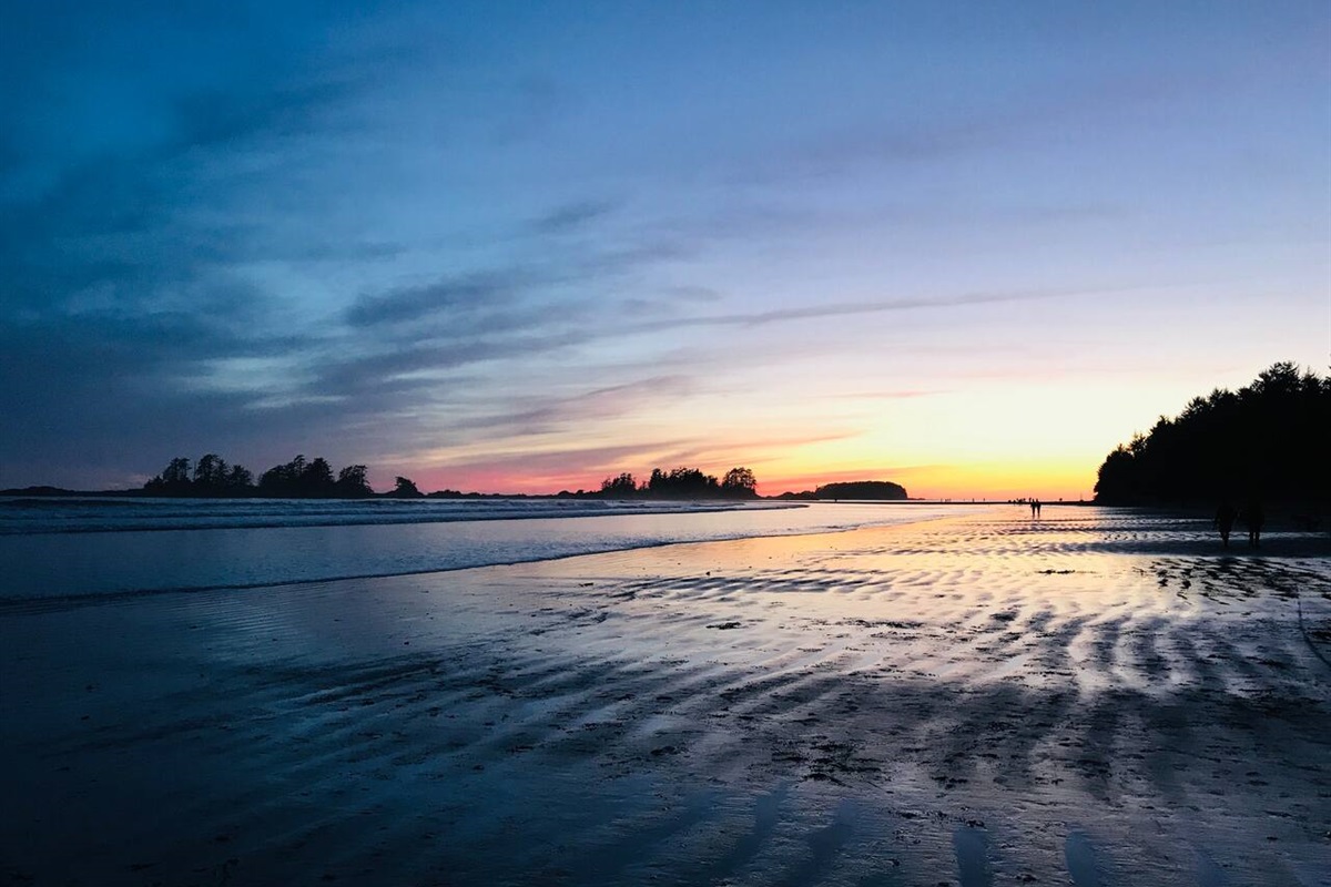 Oceans Edge Beachfront Home | Tofino , BC