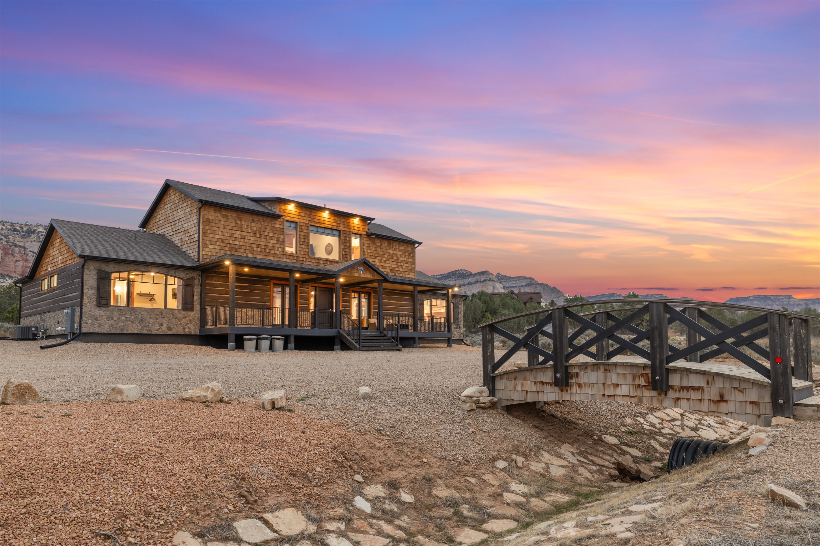 Luxury By Zion| Hot Tub| Pool Table| Shuffleboard - Orderville, UT